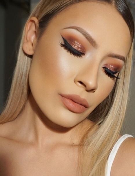 Parti Makyajı Aramakas